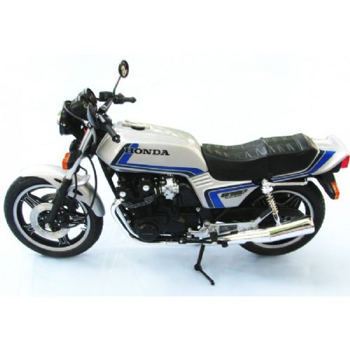 Honda CB750F Custom Tuned | Enaa