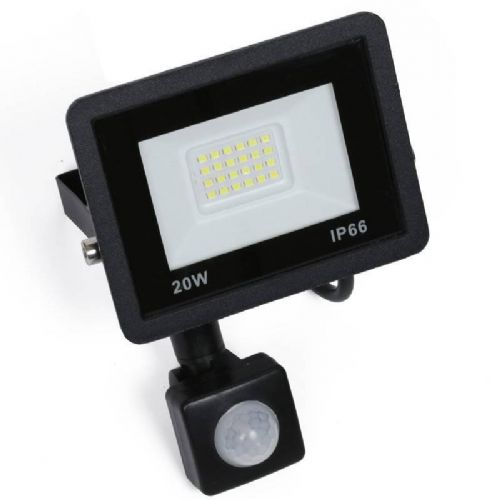 Zunanji LED reflektor IP66 črn 20W + senzor | Enaa Zunanji LED reflektor IP66 črn 20W + senzor | Enaa